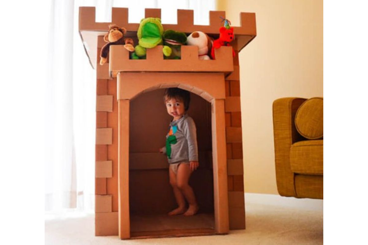 Cardboard Box Forts, Castles, and Cubby Houses with Moving Boxes