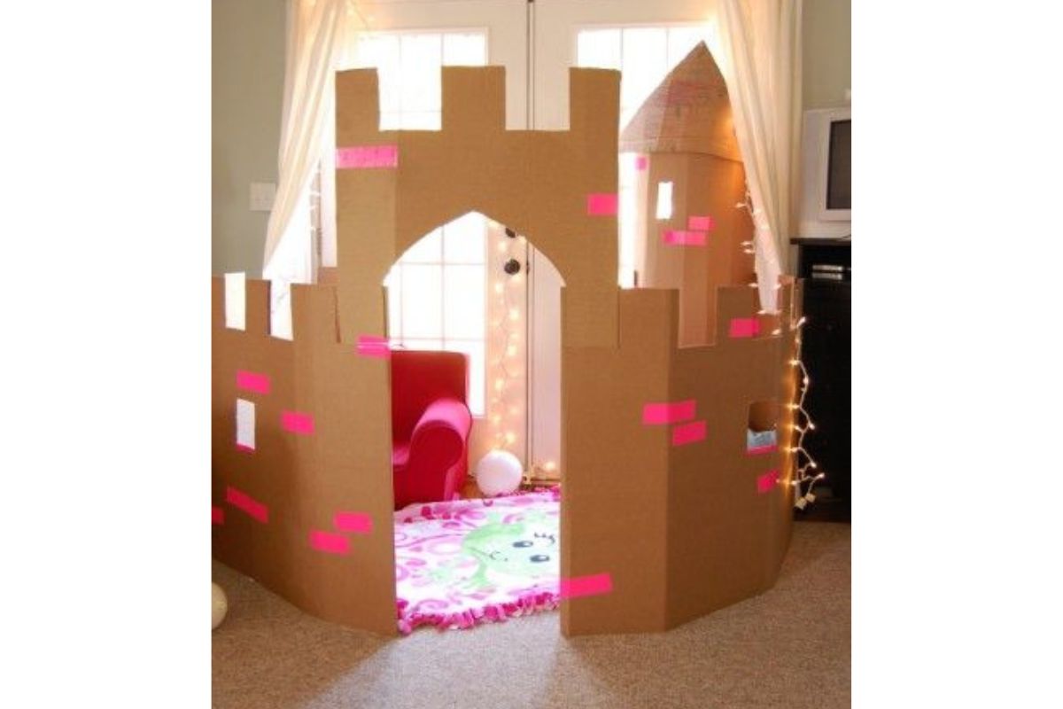 Cardboard Box Forts, Castles, and Cubby Houses with Moving Boxes