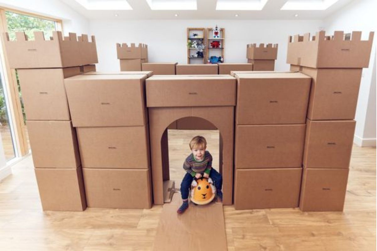 Cardboard Box Forts, Castles, and Cubby Houses with Moving Boxes
