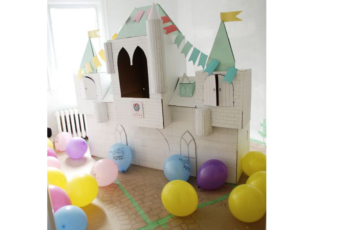 Cardboard Box Forts, Castles, and Cubby Houses with Moving Boxes
